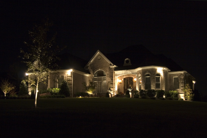 Seasonally Adjusting Your Landscape Lighting | Promier Landscapes